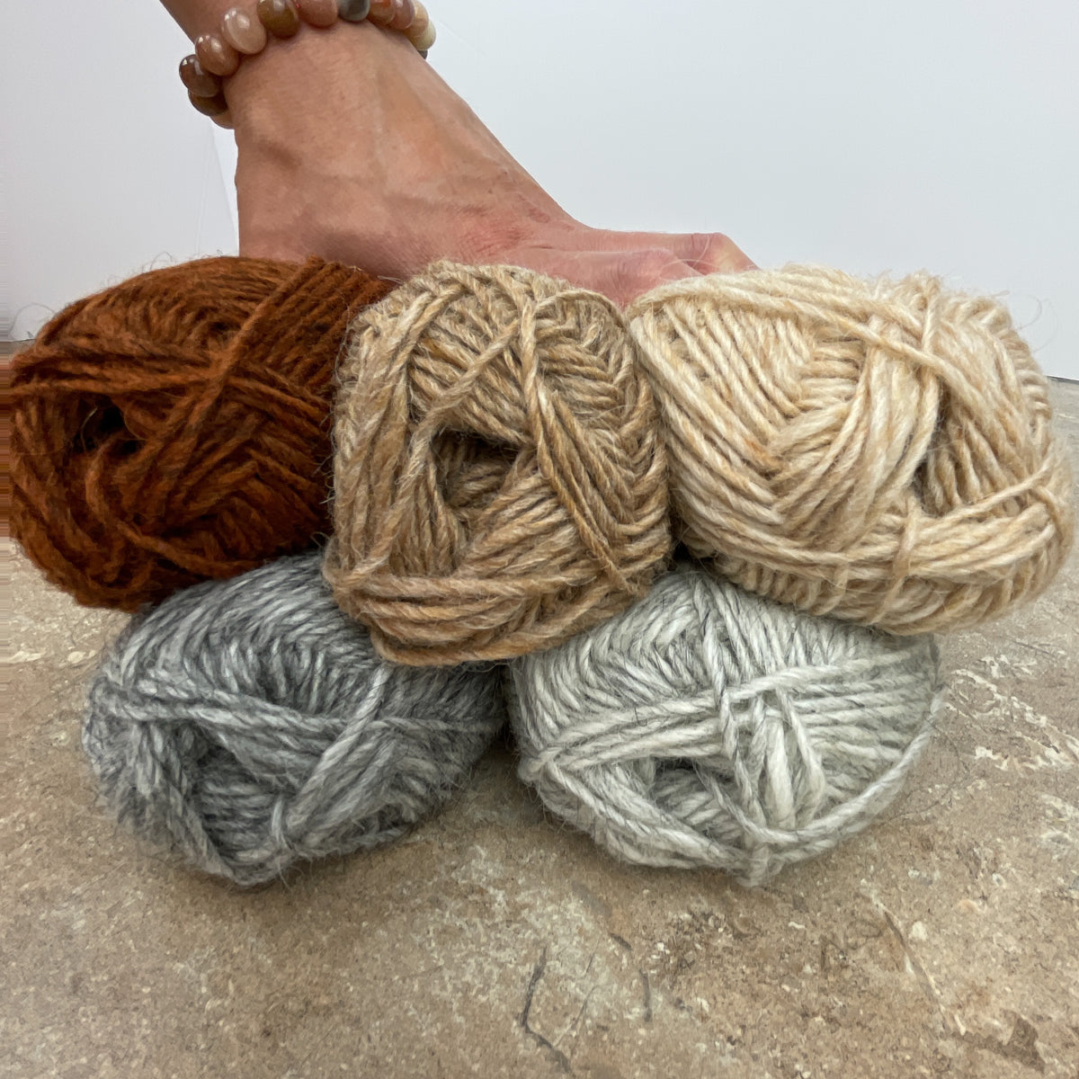 Icelandic Wool Yarn, Lopi, Batts, Roving, Felt – Copia Cove